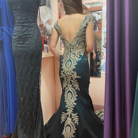 EVA USA | Dresses | Eva Usa Dark Green And Gold Formal Ballgown | Poshmark
